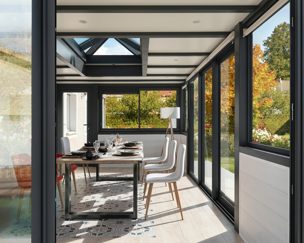 Comment agrandir sa maison grâce à une véranda